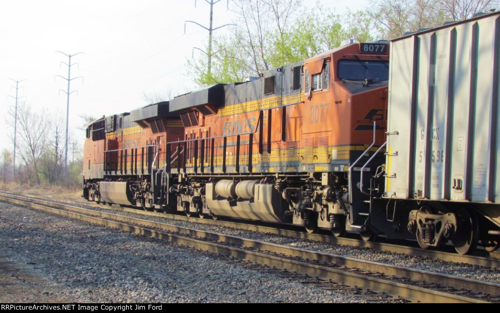 BNSF 8077